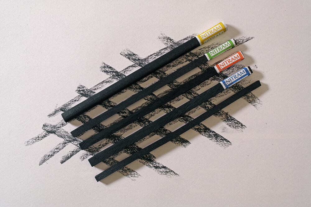 Care sunt diferentele dintre grafit si carbune - Pictorshop Blog ...